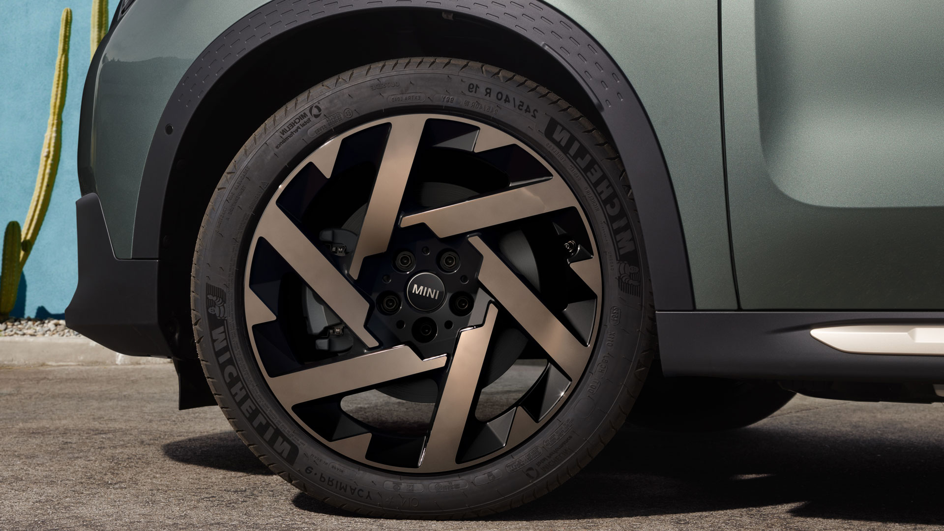 Pneumatiques MINI Countryman | MINI.FR